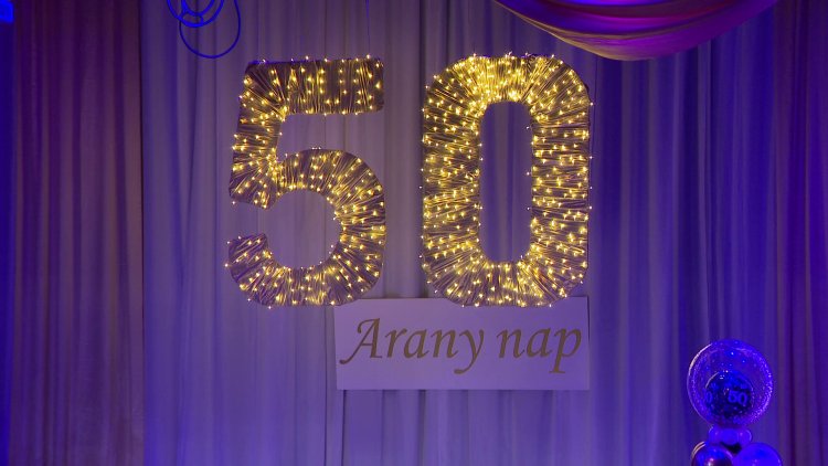 Arany nap – 50 év után, 45-en újították meg a házassági fogadalmukat ...